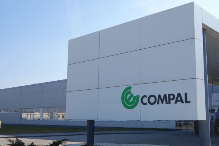 Compal sprzedaje polską fabrykę telewizorów LCD | Elektronika B2B
