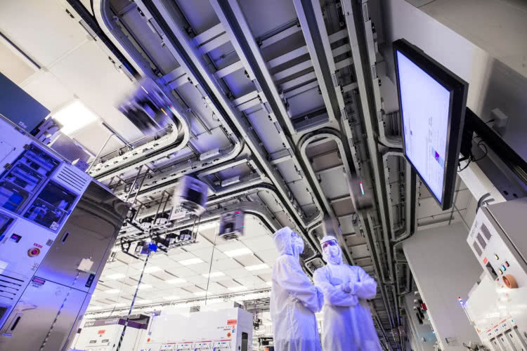 Renesas uruchomi fabrykę tranzystorów IGBT | Elektronika B2B